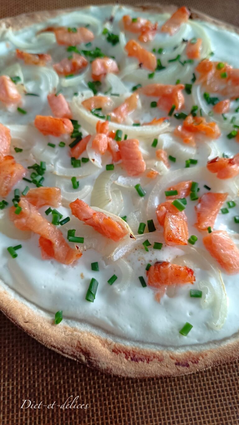 Tarte flambée aux dés de saumon fumé : Diet & Délices - Recettes ...